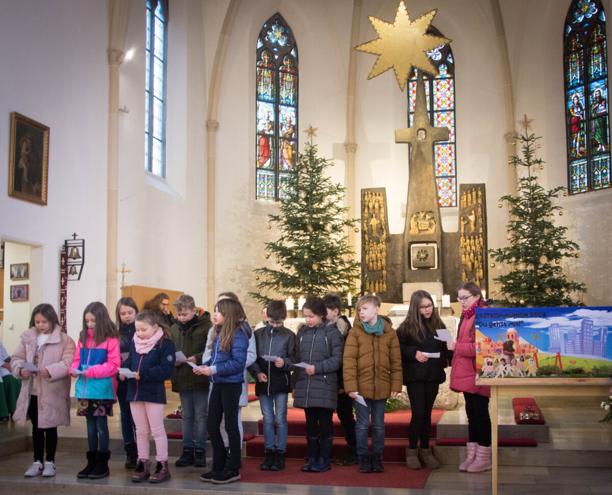 Vorstellung unserer Kommunionkinder 2024 – St. Peter und Paul Mantel – Homepage der katholischen ...