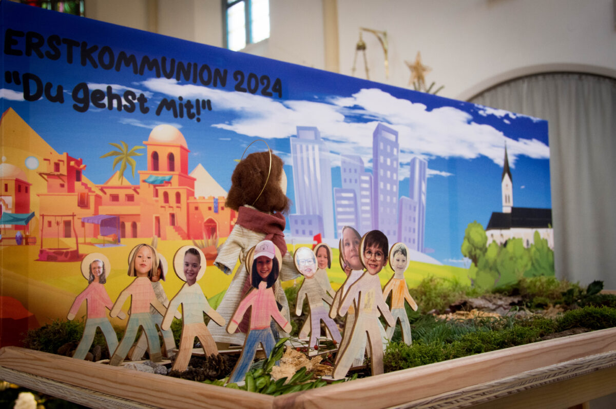 Vorstellung unserer Kommunionkinder 2024 – St. Peter und Paul Mantel – Homepage der katholischen ...